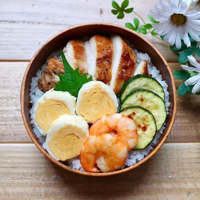 Discover 10 delightful Bento box ideas for a romantic meal - ALONGWALKER