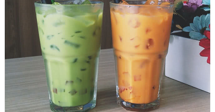 How to Make Refreshing and Delicious Two-Tone Thai Milk Tea