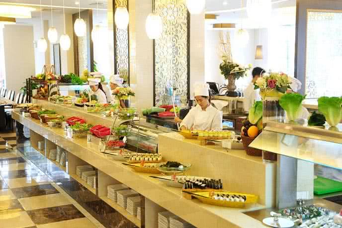 Experience the Royal Buffet: Feast Like Royalty at Affordable Prices