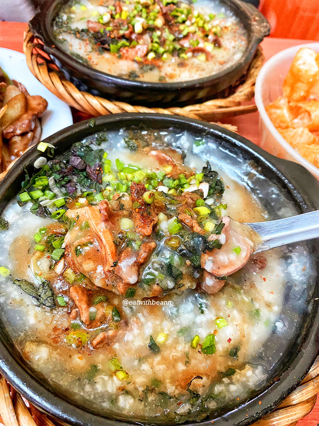 Top 10 late-night porridge eateries in Hanoi for the night owl club ...
