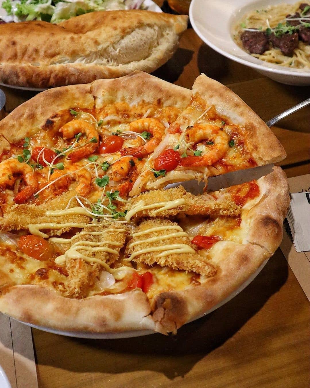Burn a hole in your wallet at these 10 renowned pizza spots in Hà Đông ...