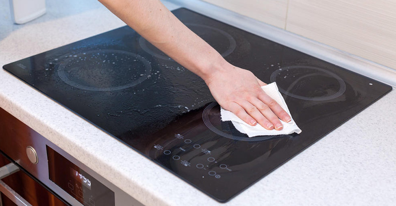 Simple and Effective Methods to Clean a Burnt Induction Cooktop