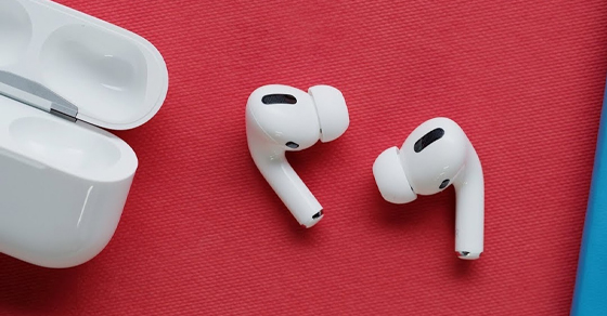 Easy and Fast: How to Remove and Replace AirPods Pro Ear Tips - Mytour