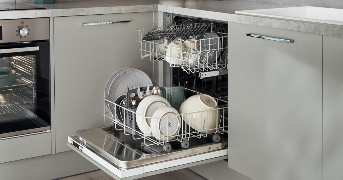 What is a dishwasher? Structure and operational principles