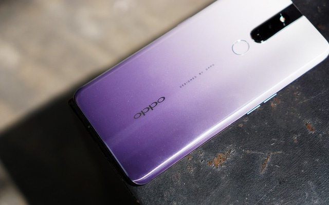 Exploring the Oppo F11 Pro in Gray Nebula: New Color, Double Internal ...