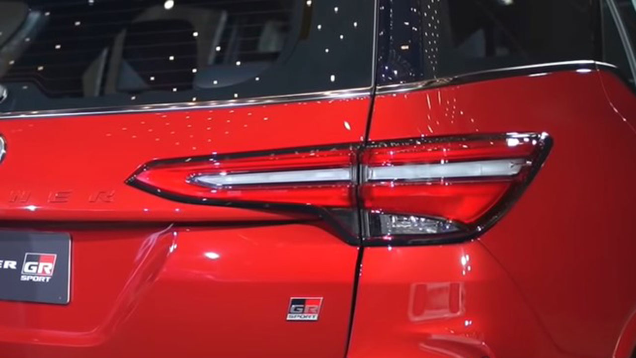 Toyota Fortuner GR Sport 2021 đã chính thức xuất hiện trên Mytour.com.vn