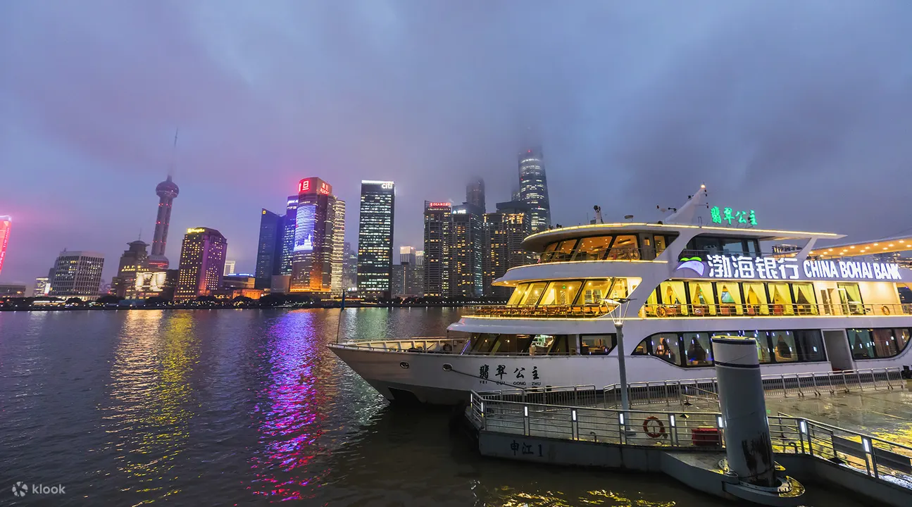 10 Amazing Shanghai Tourist Spots to Melt Your Heart - Mytour Blog