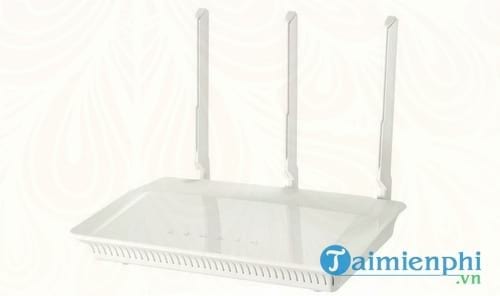 Distinguishing Between WiFi Standards 802.11ac and 802.11n