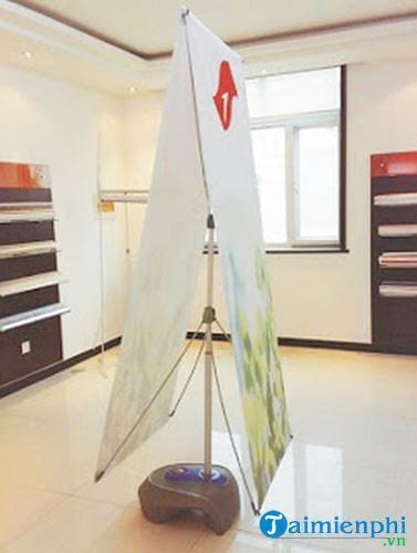 Standard Standee Dimensions: Standing and Tabletop Advertising Stands ...