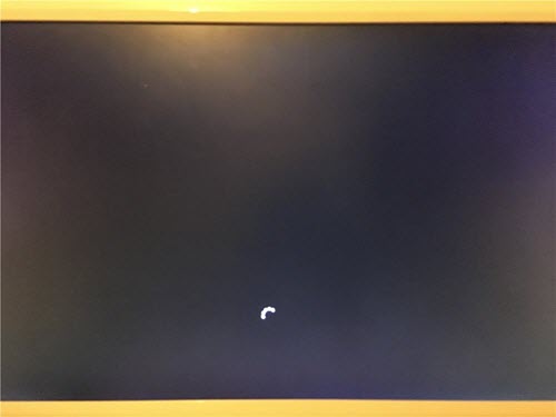 Fixing the black screen circle glitch during Windows 10 updates