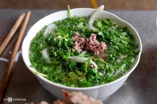 Traditional 80-year-old Pho restaurant in the heart of Hanoi - Mytour