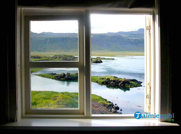 50+ Stunning Window Designs in Aluminum, Iron, Wood, and Stainless Steel