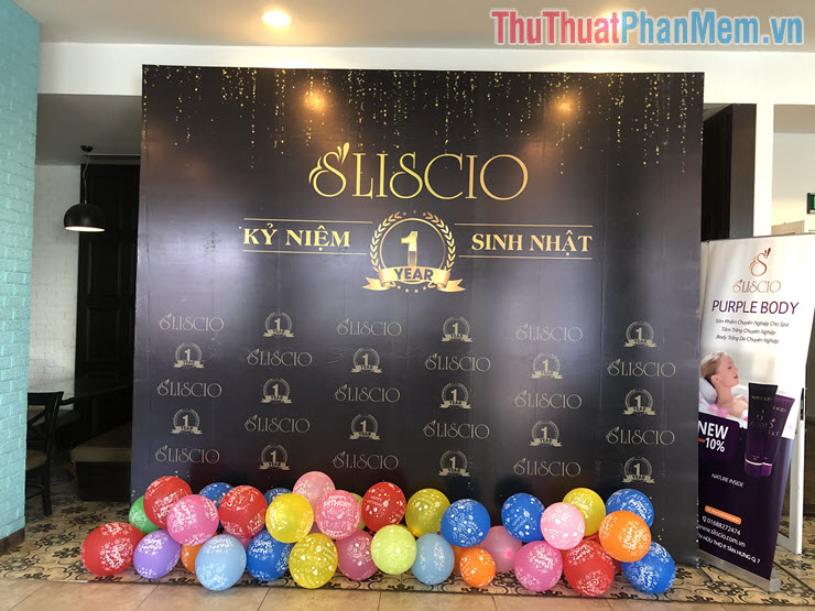 Standard Backdrop Dimensions