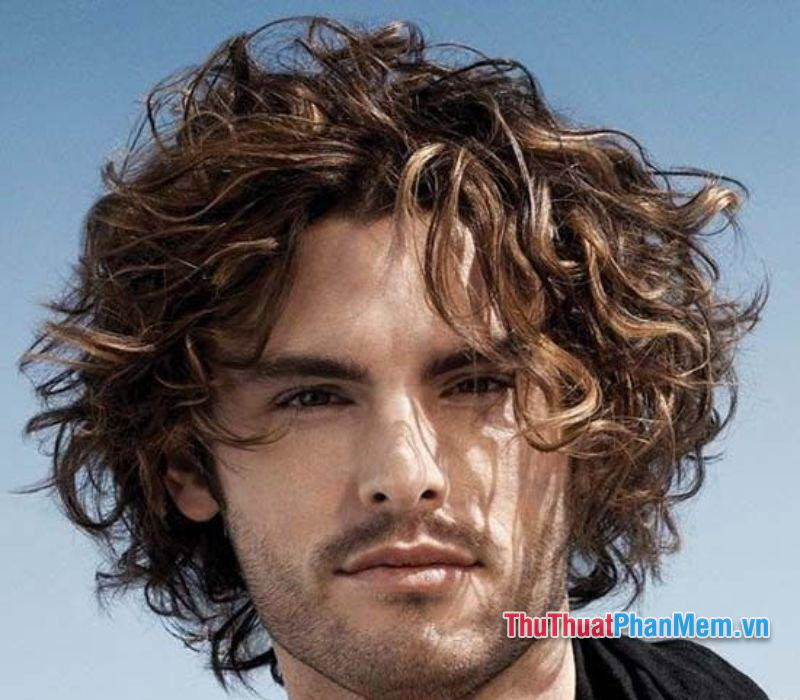 Discover the Most Beautiful Messy Curly Layered Hairstyles in 2024