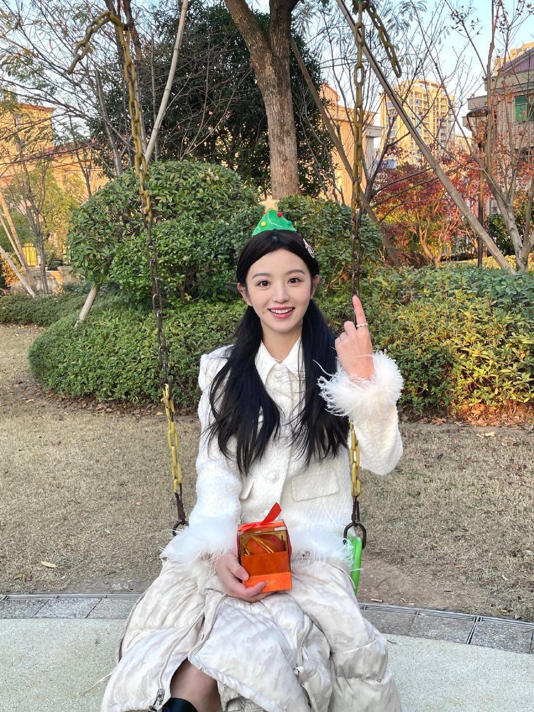 The Most Beautiful Images of Điền Hi Vi in 2024