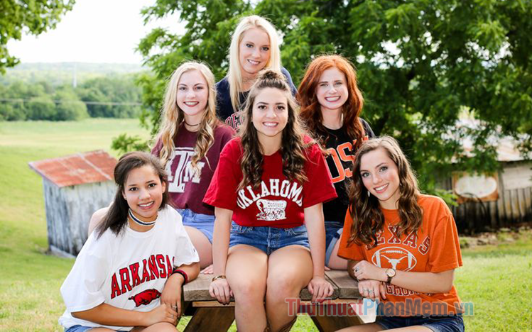 Beautiful Group Photos - The Most Stunning 6-Person Group Shots