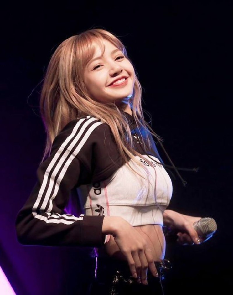 Discover the Most Adorable and Lovely Images of Lisa