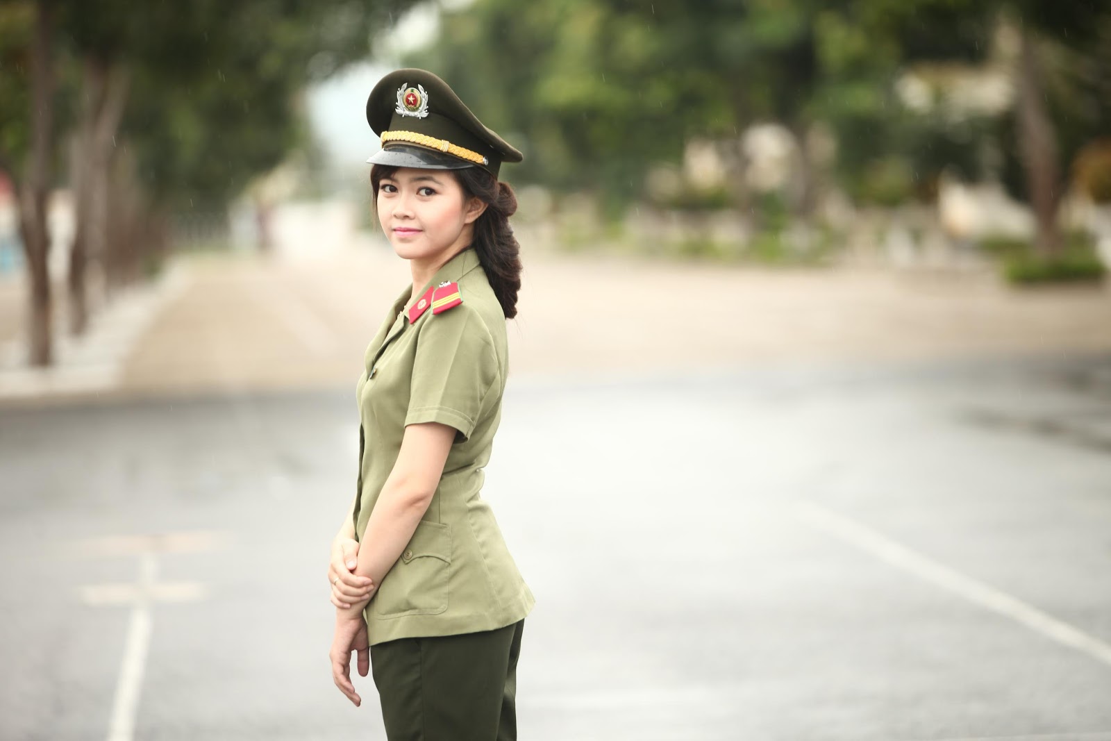 Beautiful Images of Female Police Officers