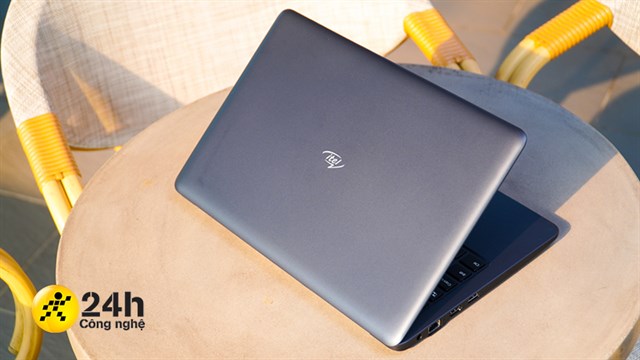 Review of itel Able 1S N4020: Sleek and lightweight study - office ...
