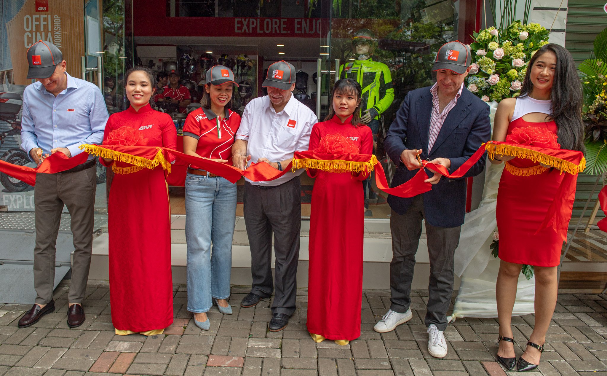 GIVI mở cửa hàng thứ 2 tại Quận 7, TP.HCM | Bài viết bởi su béo béo