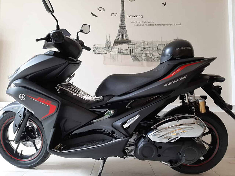 Tình trạng 12 trên chiếc xe máy Yamaha NVX có ý nghĩa gì? | Mytour.vn