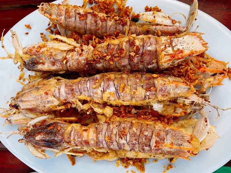 Bí Quyết Nấu Món Tôm Tít Cháy Tỏi