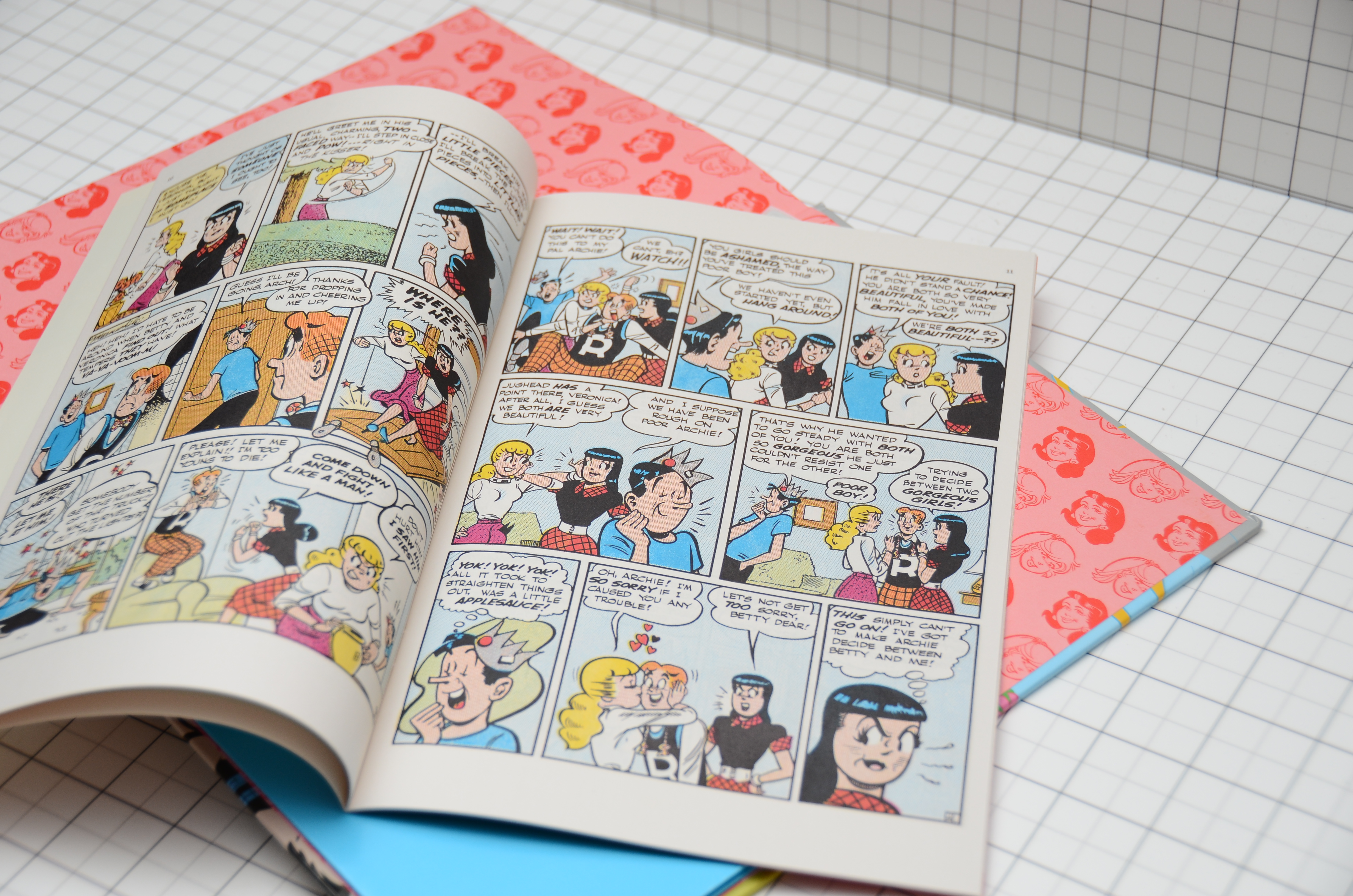 Differentiating Between Comic Books and Graphic Novels