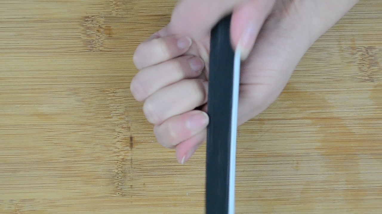 How to Achieve Professional Nail Filing: Step-by-Step Tutorial