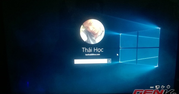 Thay đổi hình nền Màn hình Đăng nhập trên Windows 10