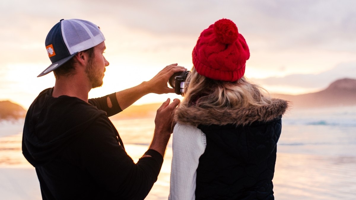 Top 101+ kiểu ảnh đội mũ cool, đẹp, độc đáo dành cho cả nam và nữ