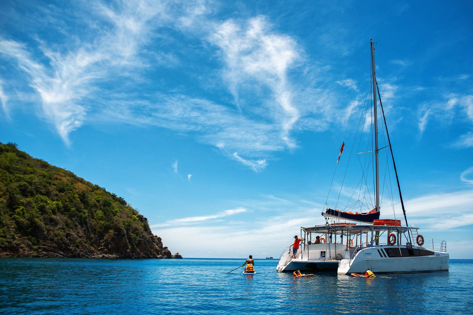 Chuyến du thuyền Nha Trang 5 sao trên tàu Catamaran: Lịch trình và giá ...