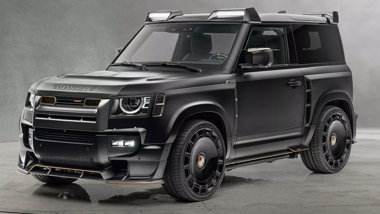 Khám phá phiên bản Land Rover Defender tinh tế từ Mansory