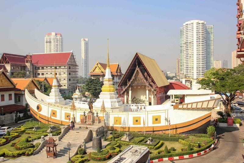 Khám phá Chùa thuyền Wat Yan Nawa giữa trung tâm của Bangkok