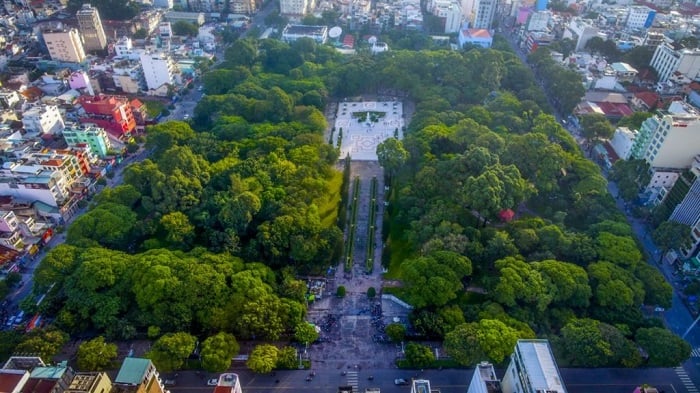 Khám phá công viên Lê Văn Tám: Mảnh đất xanh giữa lòng Sài Gòn