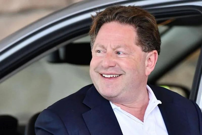 Nhân viên phát triển của Overwatch tố cáo Bobby Kotick làm hỏng buổi ra ...