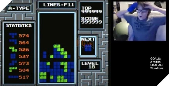 Trở thành người đầu tiên vượt qua thách thức Tetris, game thủ nhí gặp phải các ý kiến tiêu cực