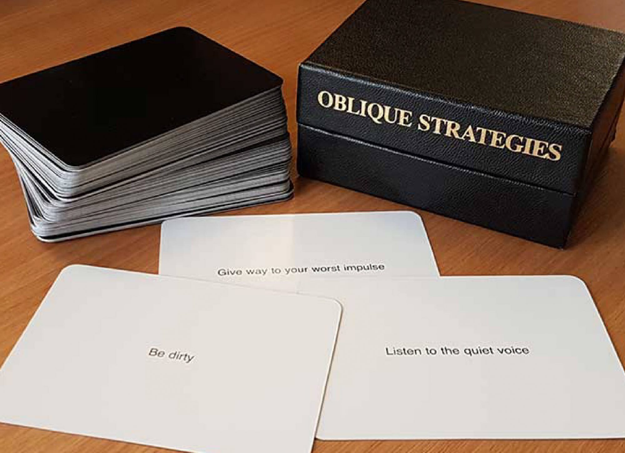 Oblique strategy là cái gì – Phương pháp làm tan vỡ sự bế tắc về ý ...