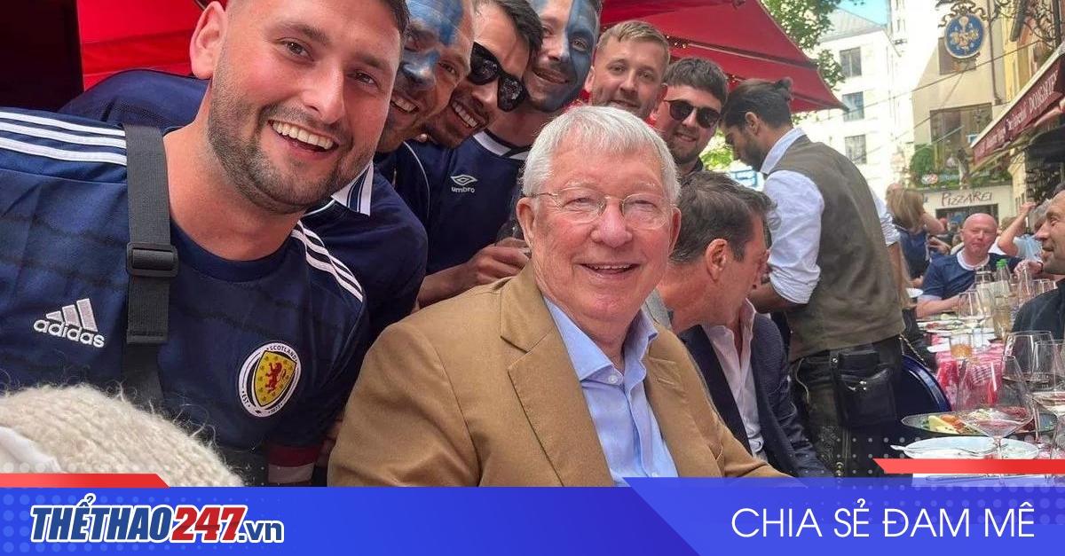 Sir Alex Ferguson vui vẻ tiệc tùng trước trận khai màn EURO 2024