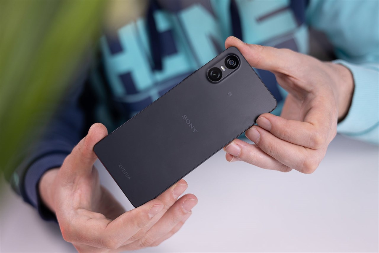 Sony Xperia 10 VII: Snapdragon 6 Gen 1 mới, camera 48 MP