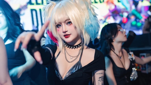 Nữ Streamer Alice ngày càng tỏa sáng với phong cách mới!