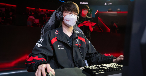 Faker luôn nhận được sự tôn trọng tối đa; hành động của anh nói lên tất cả.