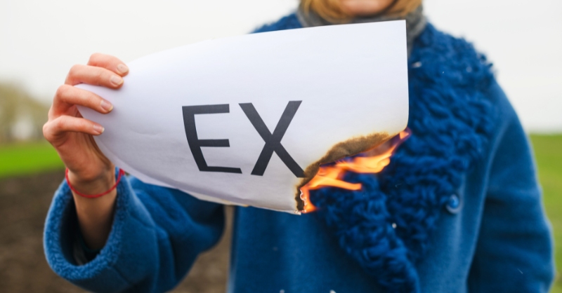 Ex là gì? Phân tích sâu về từ viết tắt "ex" với nhiều ý nghĩa