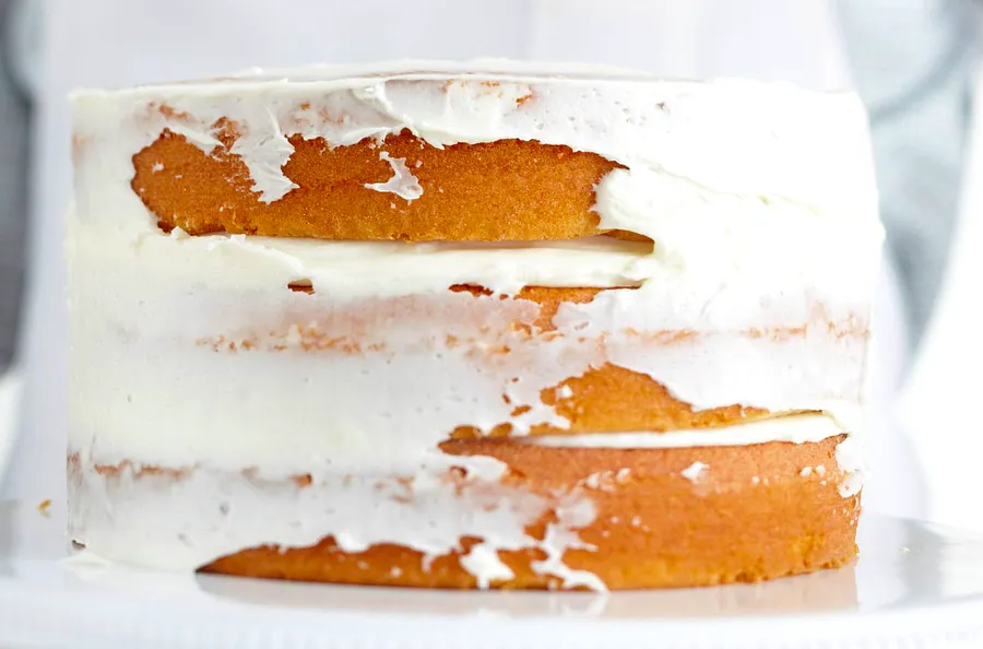 How to Perfectly Frost a Cake