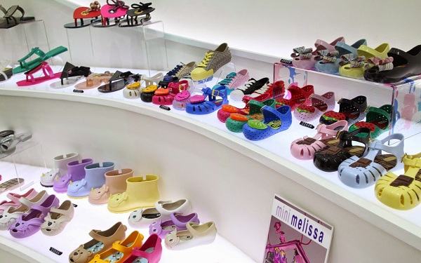 Top 5 Best Kids Shoe Stores in District 1, HCMC - Mytour.vn