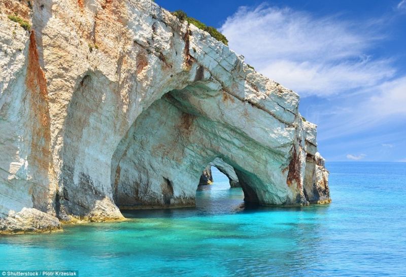 The 16 Most Stunning Sea Arches Around the World - Mytour.vn