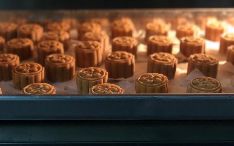 The 8 Best Places to Buy Handmade Mooncakes in Ho Chi Minh City - Mytour.vn