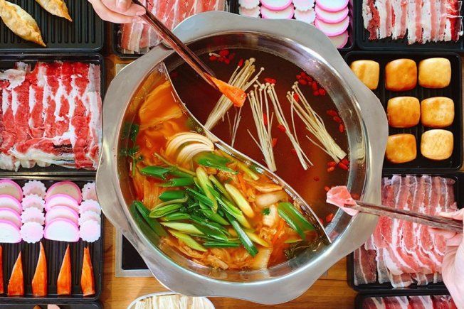 Top 14 Affordable and Delicious Two-Section Hot Pot Restaurants in ...