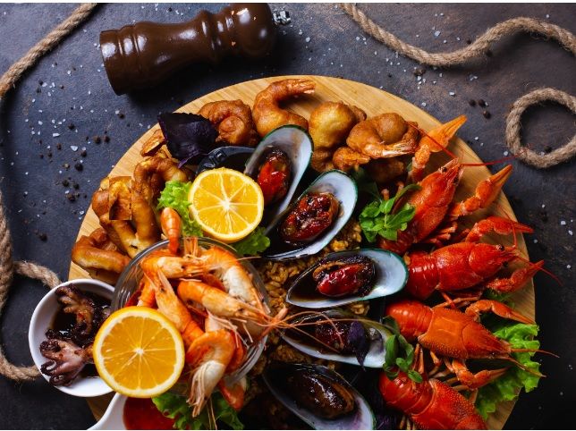 Top 9 Most Famous and Delicious Seafood Restaurants in Hanoi - Mytour.vn