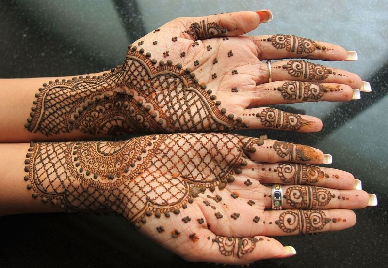 Top 5 Best Places for High-Quality Henna Tattoos Right Now - Mytour.vn