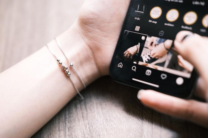 Top 10 Most Popular Shops for Women's Accessories on Instagram - Mytour.vn
